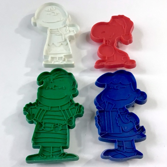 United Feature Syndicate | Holiday | Vintage 95s Peanuts Christmas ...